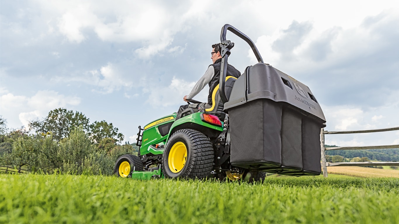 X940 | Seria X900 | Tractoare diesel de tuns iarba |John Deere RO