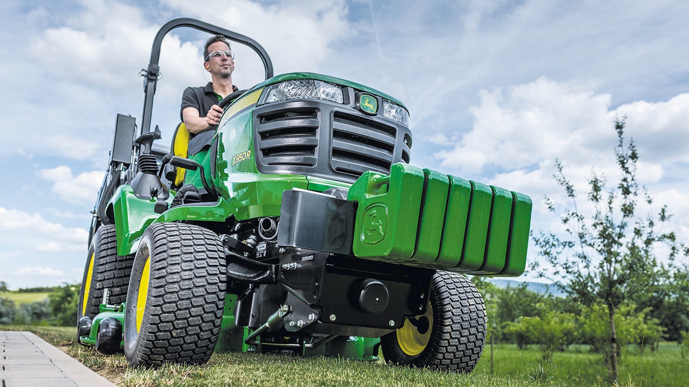 X950R | Seria X900 | Tractoare diesel de tuns iarba |John Deere RO